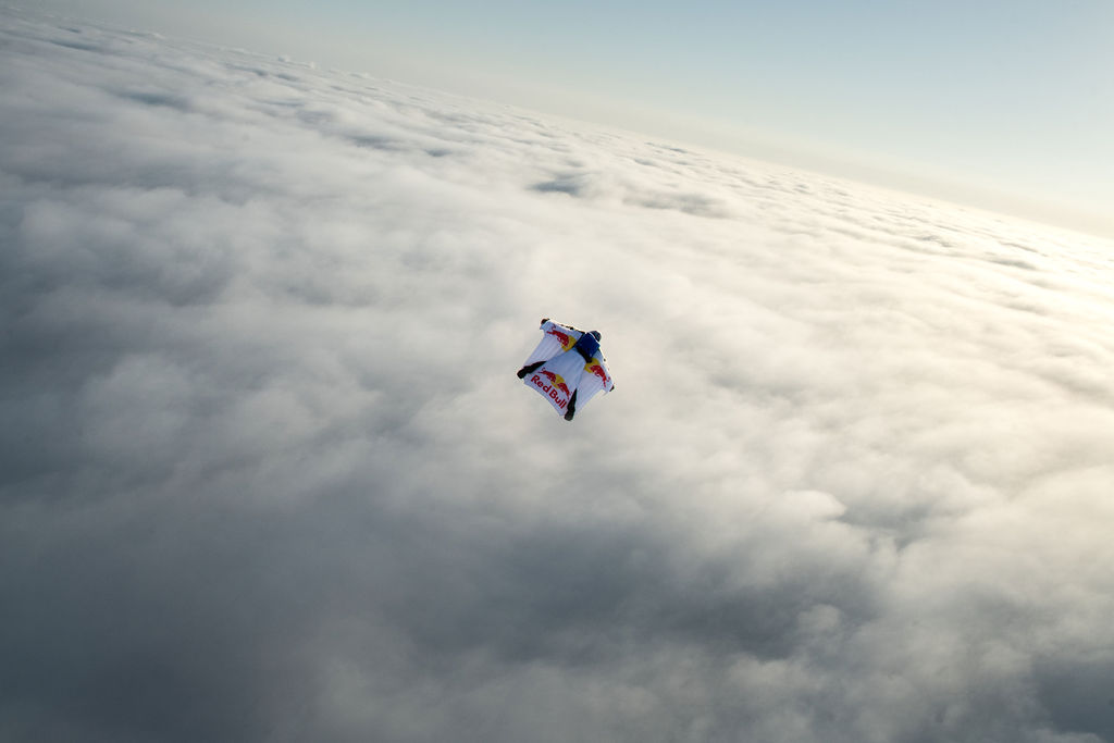 Sebastián "Ardilla" Álvarez. Never Stop Flying